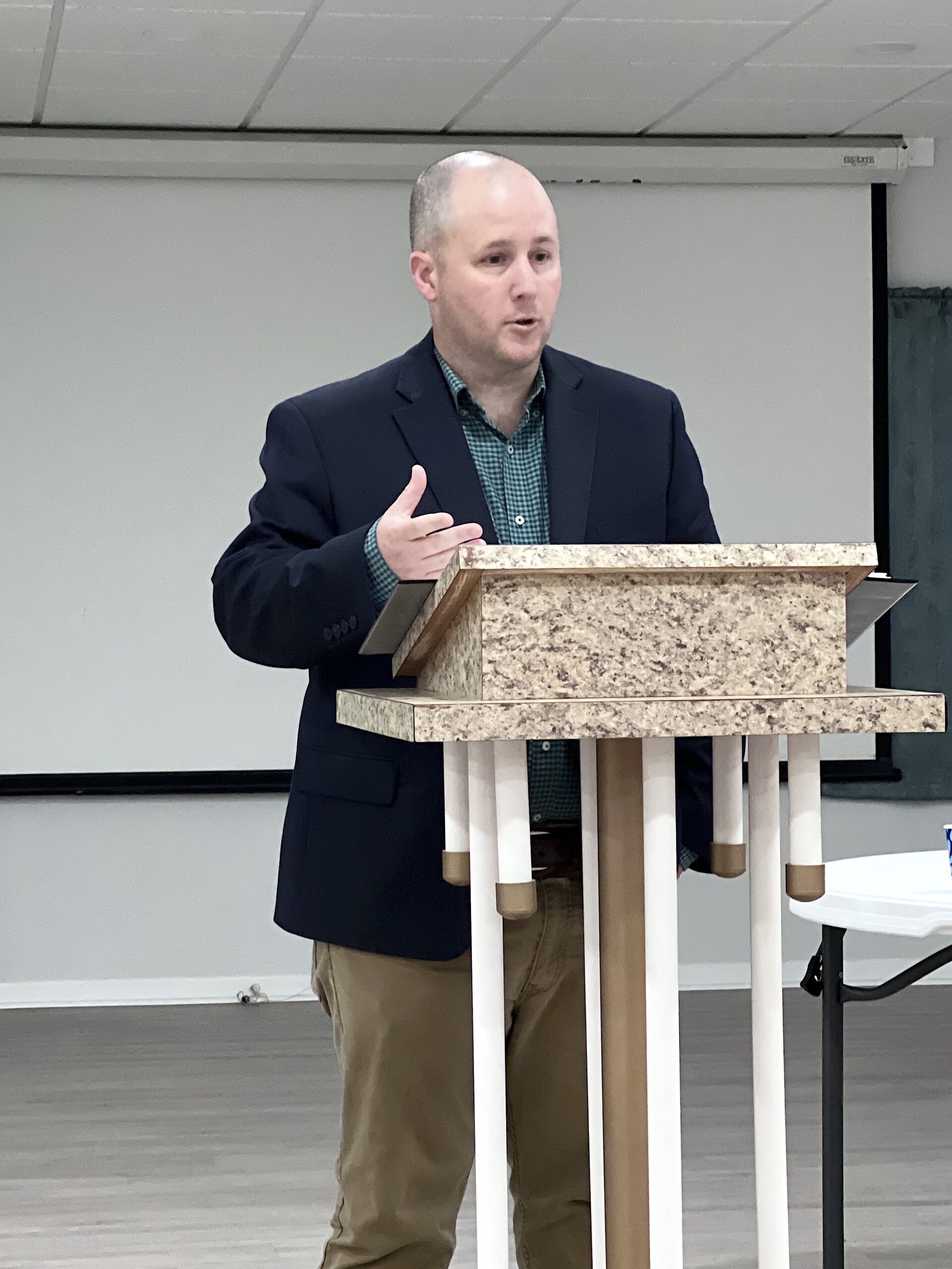 Hightower speaks about God's timing at prayer breakfast - ECB ...